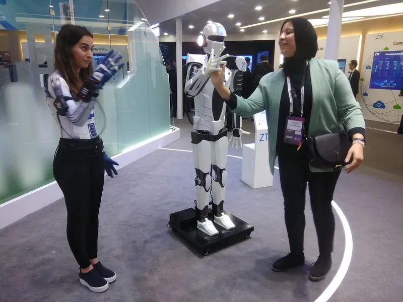 AI in the cloud: meet the networked, smart machines at Mobile World ...
