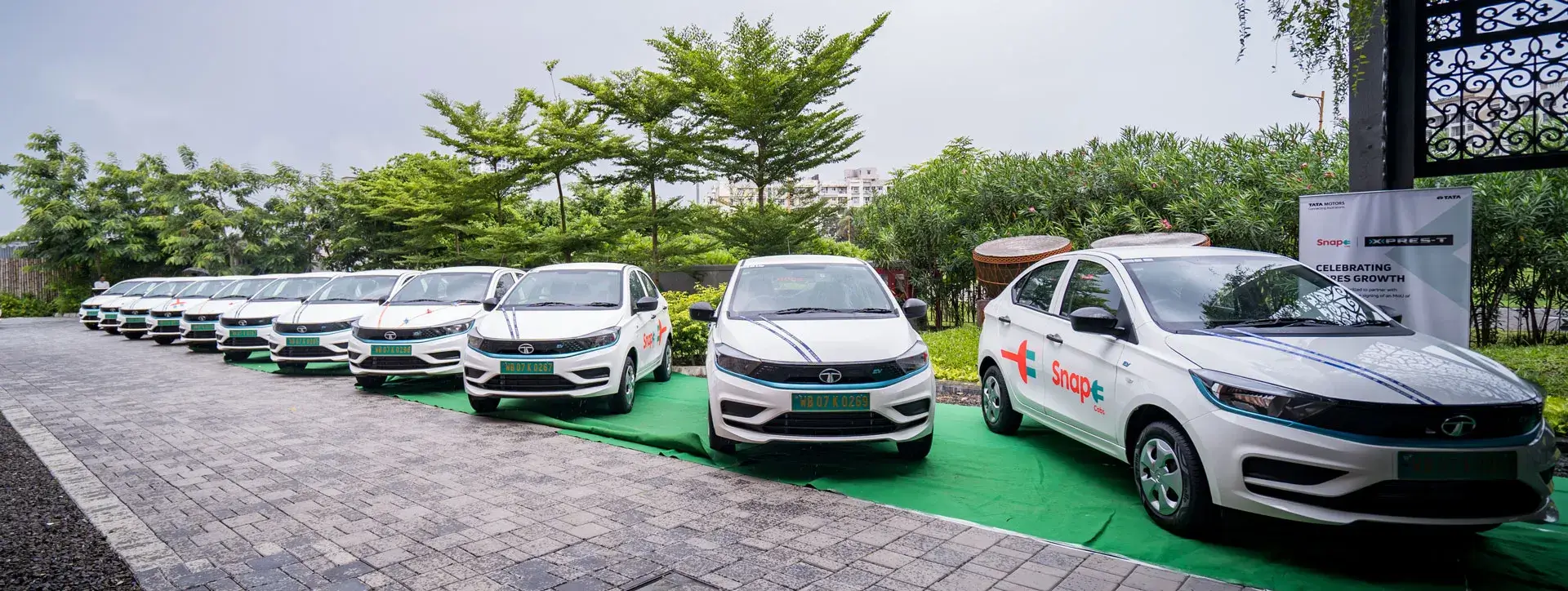 Snap-E Cabs wants to take on big players in Kolkata with its on-demand ...