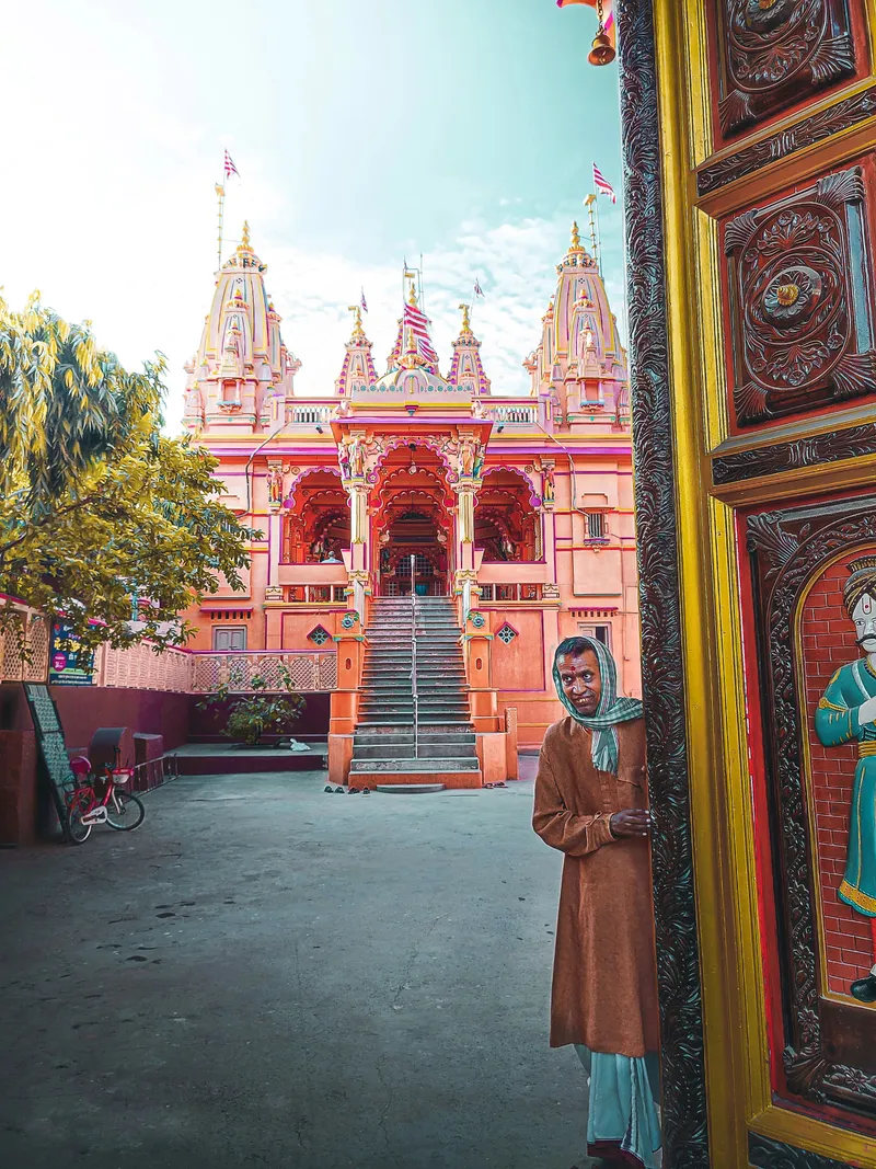 Jewels of India: 7 reasons you should visit Varanasi | YourStory