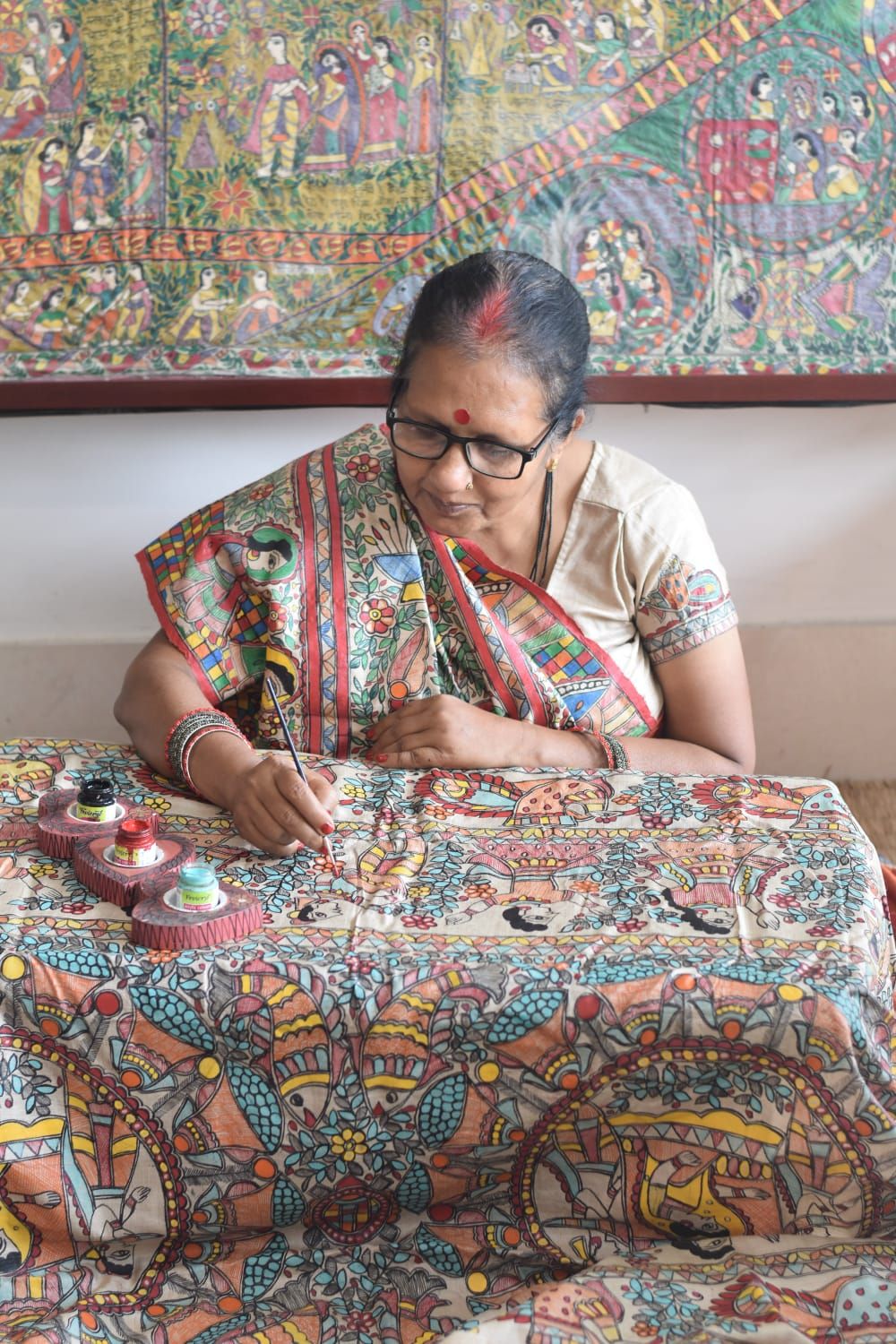 How Asha Jha and her five daughters are taking Madhubani art to the ...