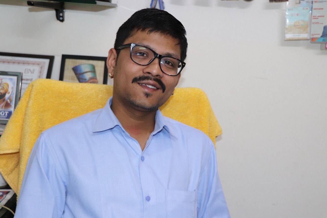 Meet the former ragpicker who is now educating over 500 children | YourStory