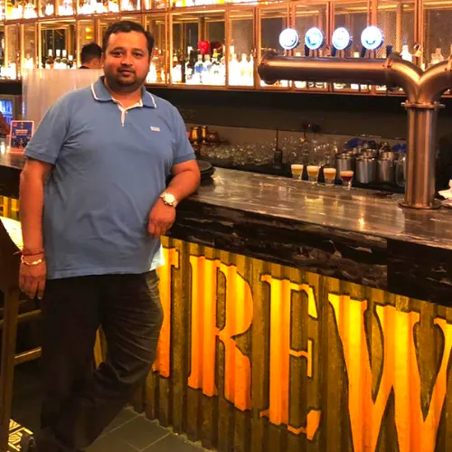 3 years, 7 outlets, 100 pc growth: This finance graduate is brewing a one-of-its-kind success ...