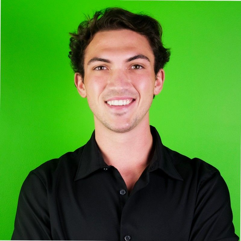 Elliot Drake | YourStory