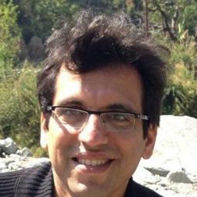 Hitesh Oberoi | YourStory
