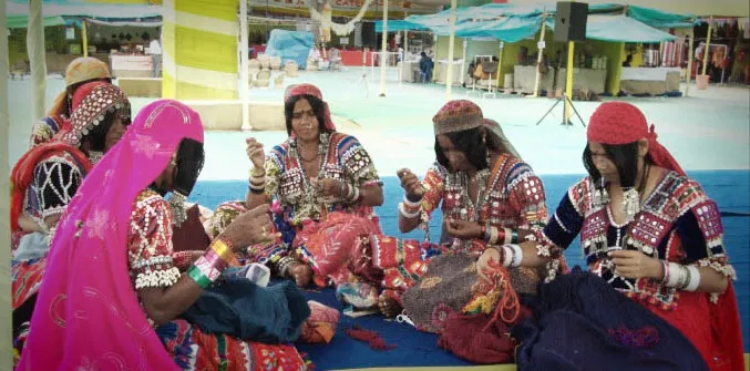 Laila Tyabji, Dastkar: The guardian of Indian arts & crafts for three ...