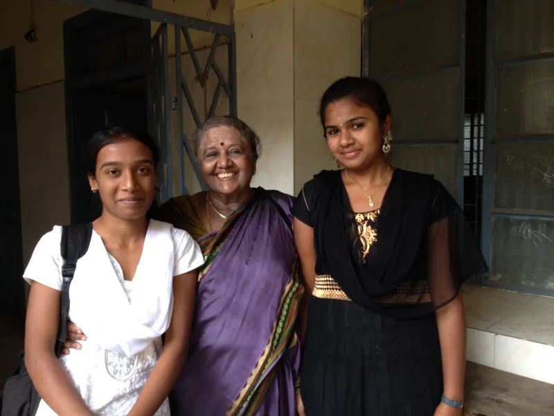 A thousand lights to educate unprivileged girls at Sahasra Deepika ...