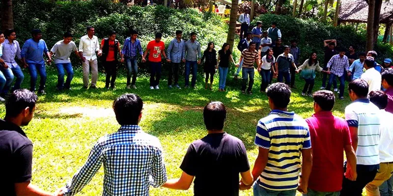 4 awesome team building activities for your team | YourStory