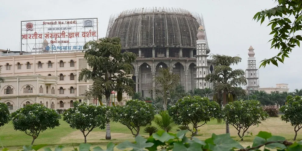 जगातील सर्वात मोठ्या घुमटाची आगळीवेगळी बांधकाम शैली - एमआयटी टेेक्निक ...